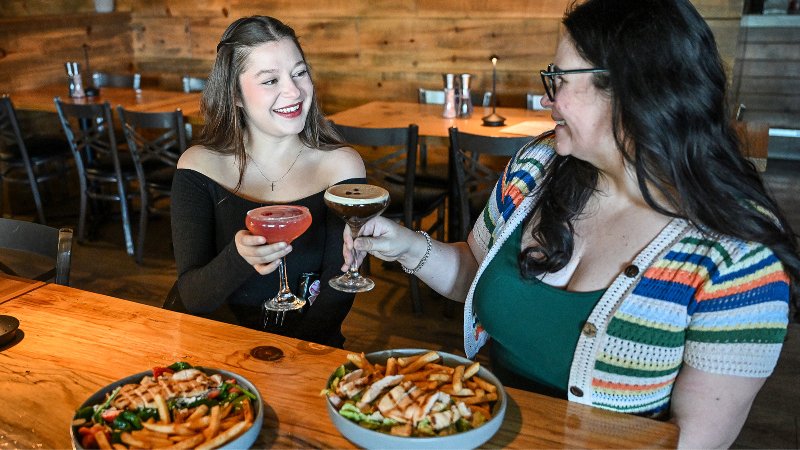 What's 'girl dinner'? Here are the Fresno-area restaurants where you ...