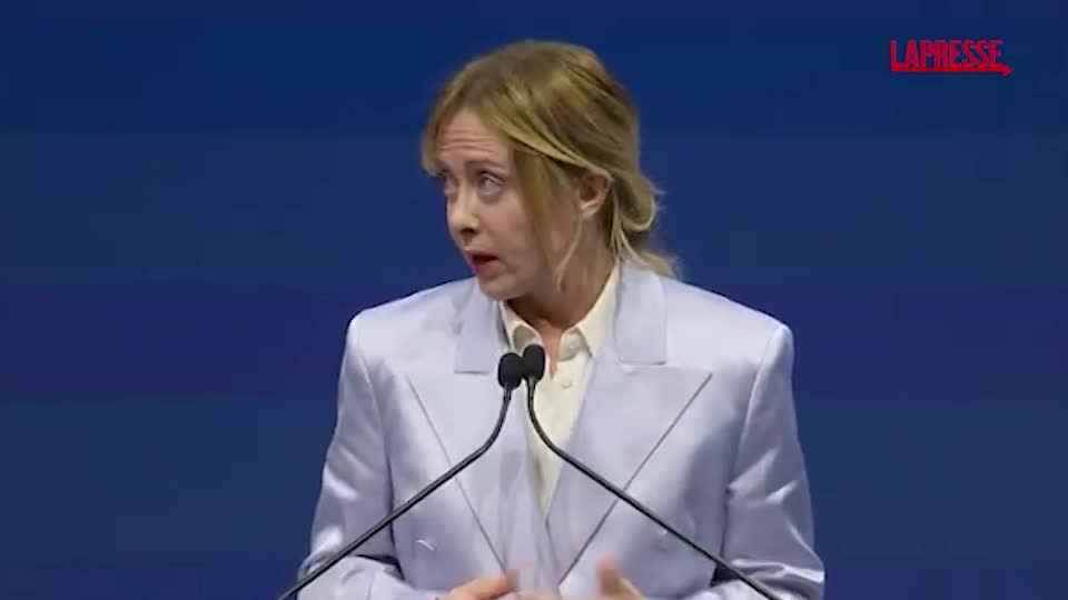 Nucleare in Italia, Meloni: "Legge delega entro l’estate"