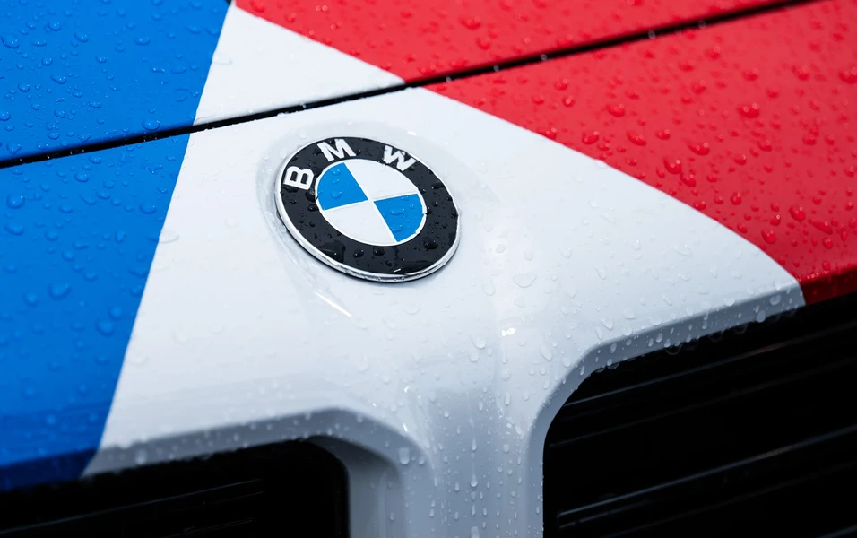 AutoGuide spotlights 2026 BMW M2 CS as track-ready yet livable