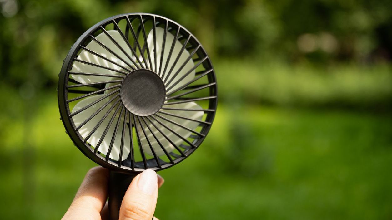 UK fliers warned to check battery rules before packing portable fans