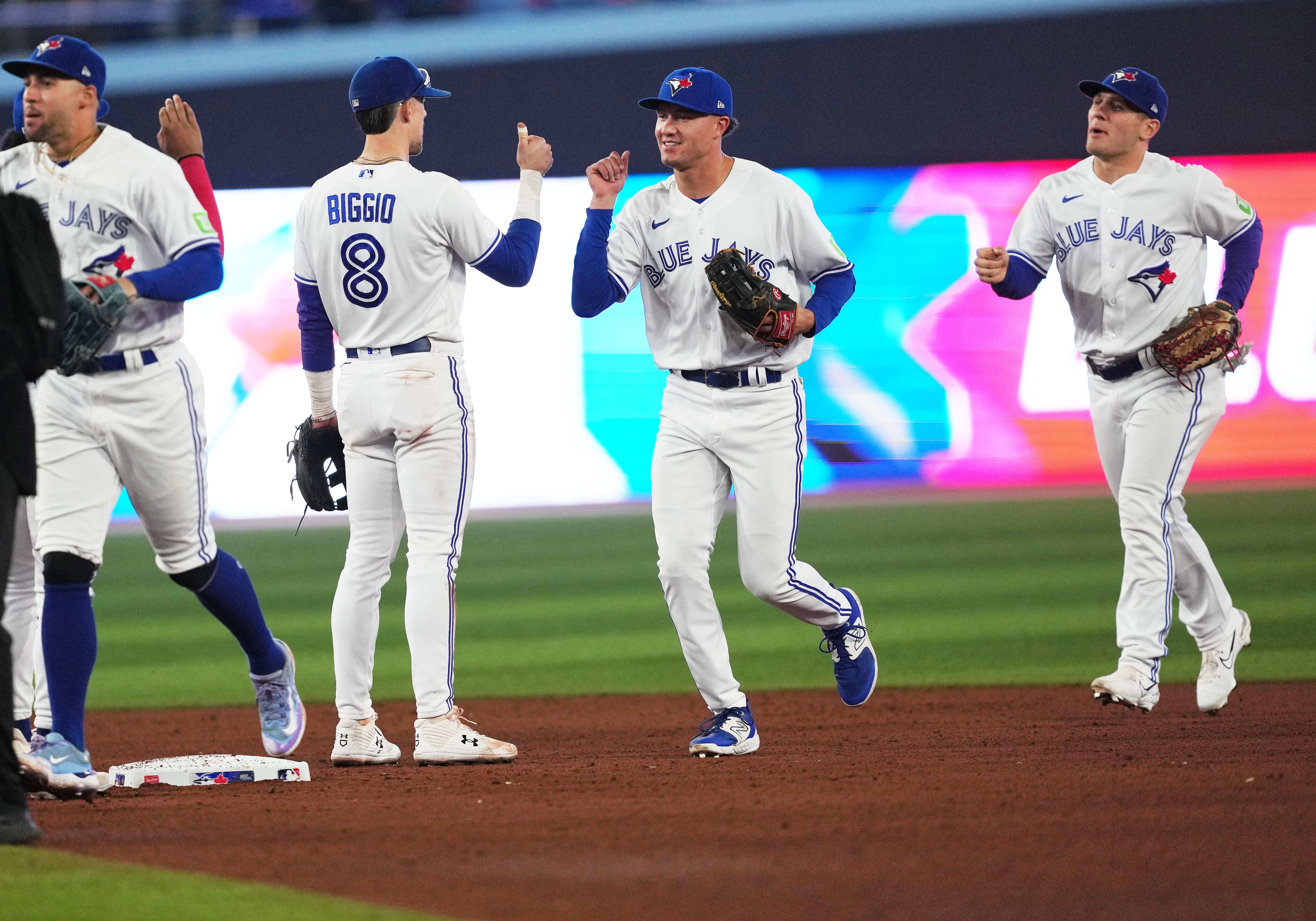 Former Blue Jays, Yankees outfielder suddenly retires from MLB at 28