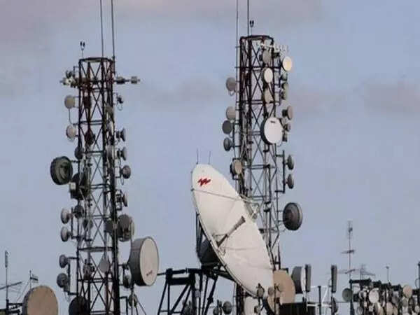 Telecom subscriber base grows to 133.7 cr in April, Airtel stays on top ...