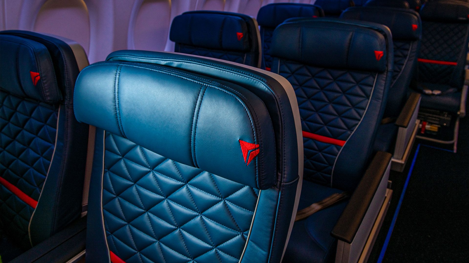 Here's why your upgrade to first class almost never happens even when ...