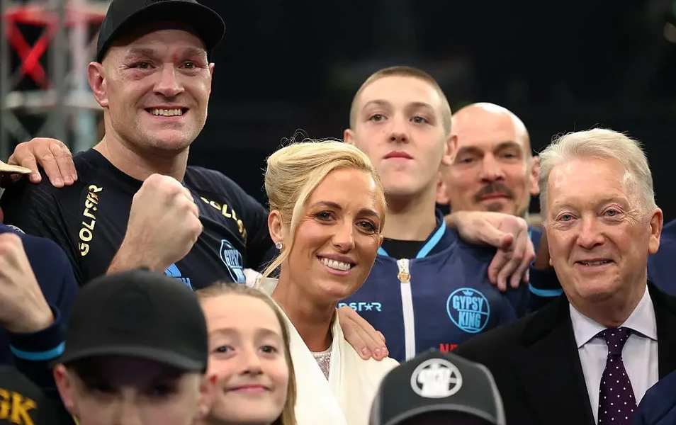Tyson and Paris Fury spend £35k on luxury Thailand flights