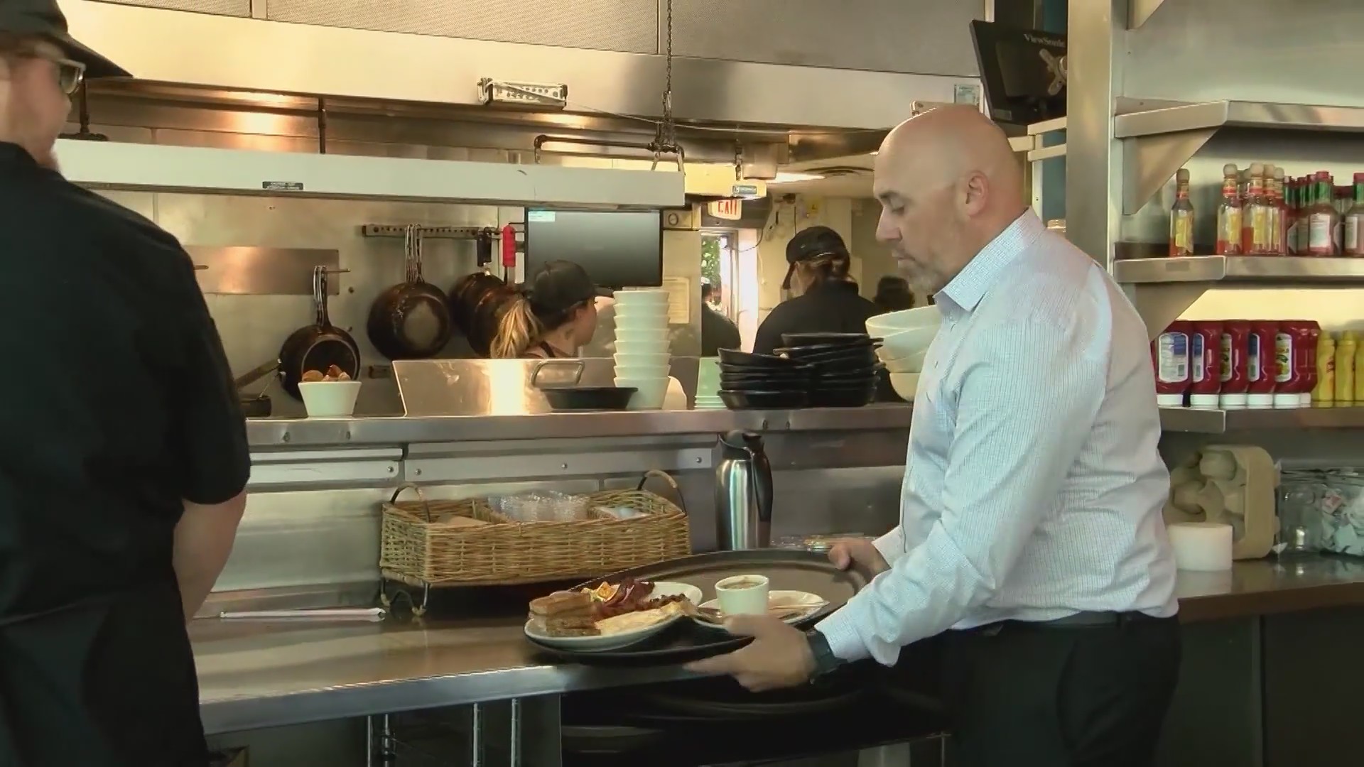 'Legacy could continue': Flying Star Cafe's new owners come from within ...