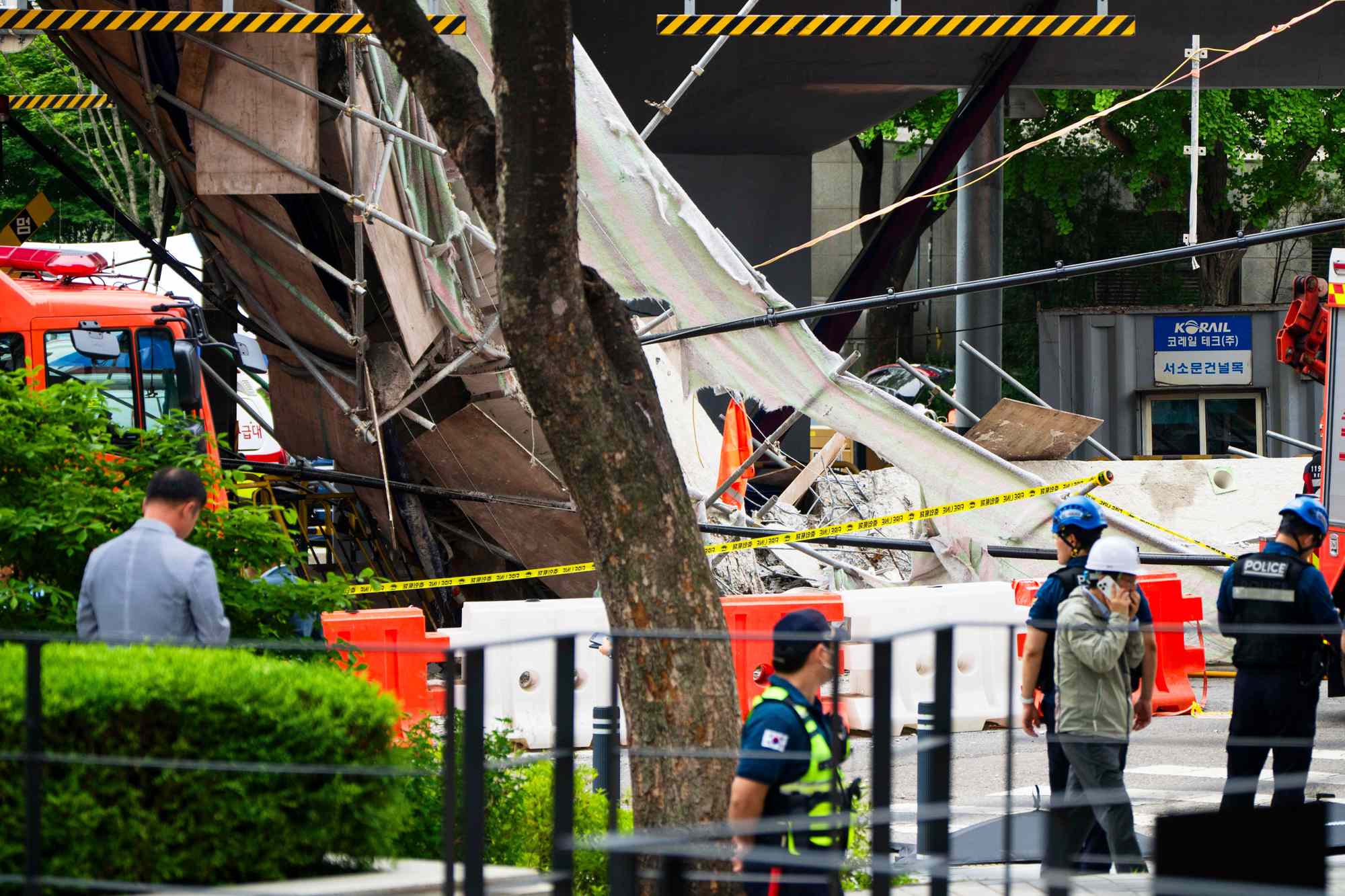 3 die and 3 others injured after decades-old highway overpass collapses ...