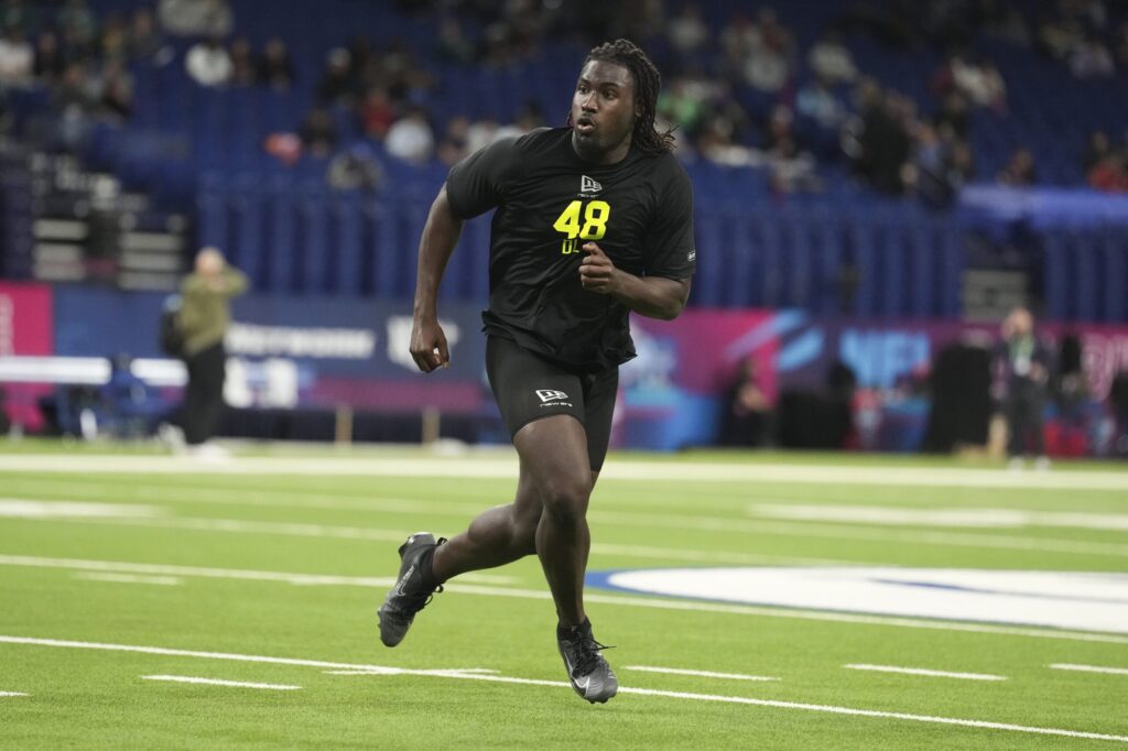 Jerry Jones gets surprise pitch on Malachi Lawrence’s NFL future