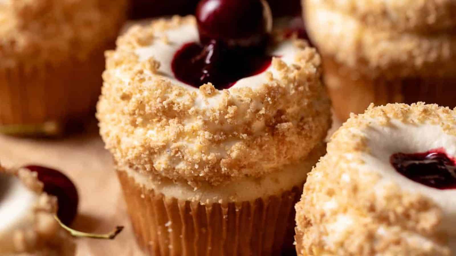 22 creative cupcakes perfect for birthdays, holidays, and sweet cravings
