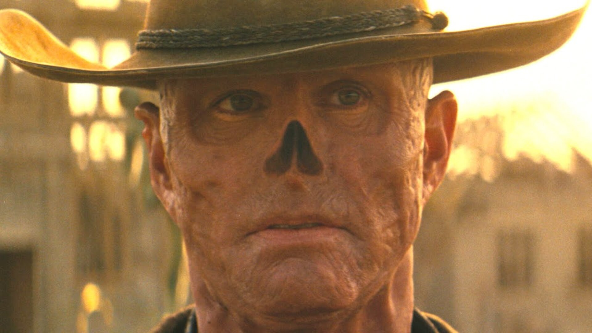 Without CGI Walton Goggins as the Ghoul is so weird