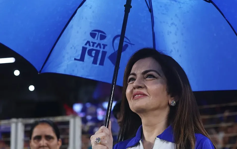 Nita Ambani laughs off student's Mumbai Indians jibe at DAIS event