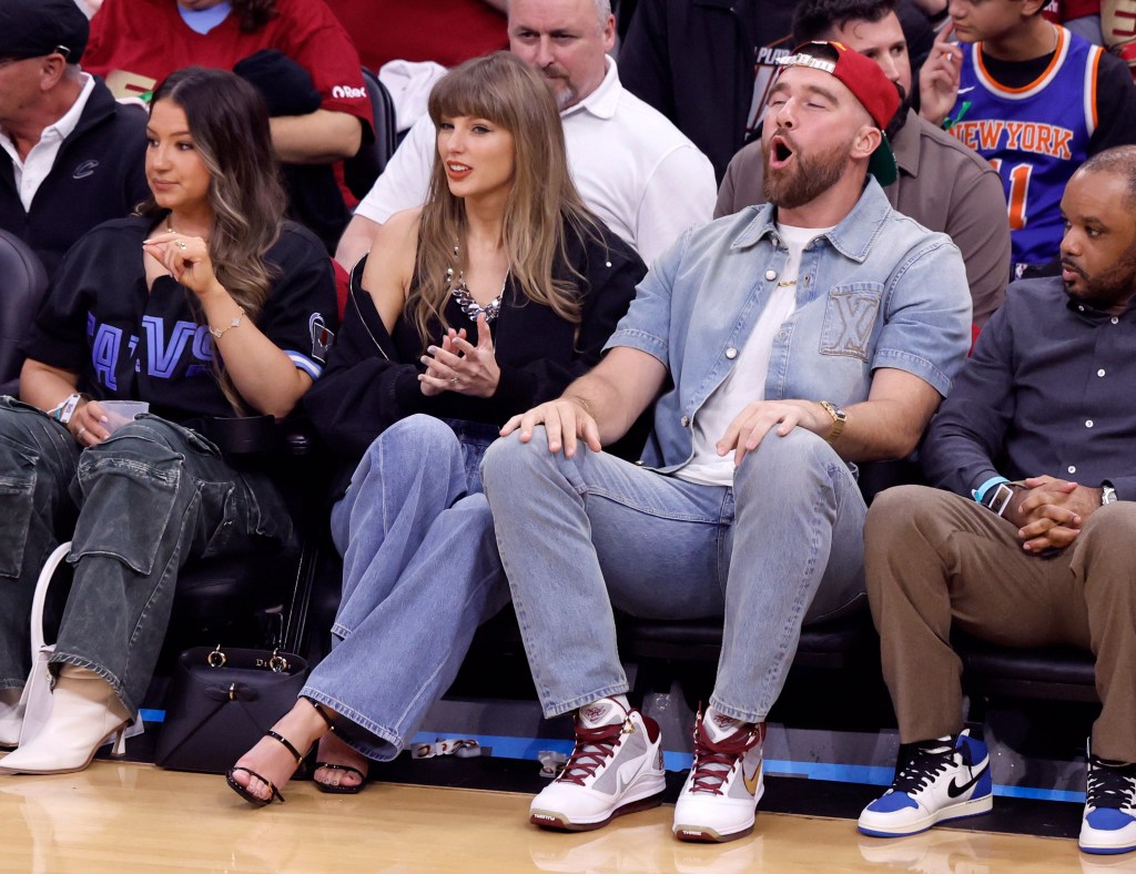 Knicks fans rip Taylor Swift for rooting against team ahead of NYC ...
