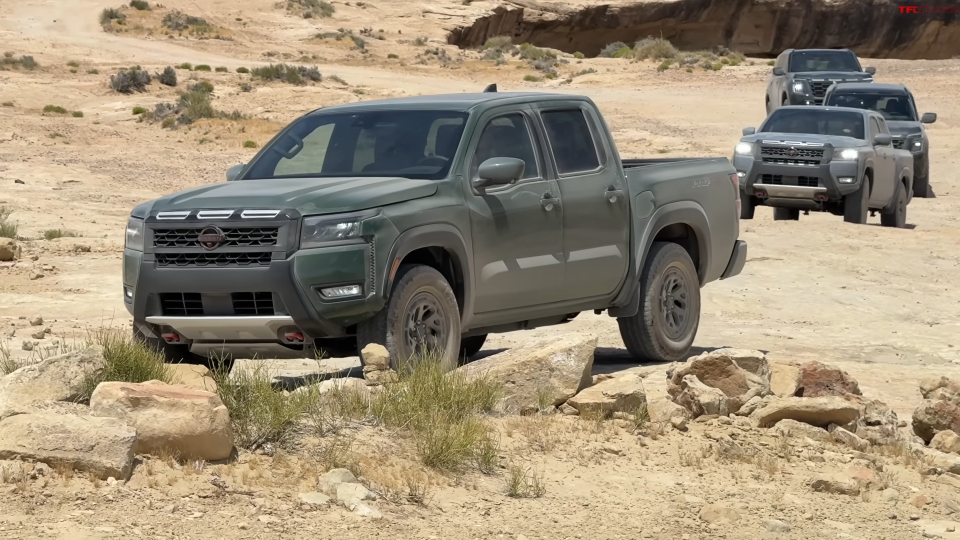 Taking the 2026 Nissan Frontier Pro-4X into the desert shows it's still ...