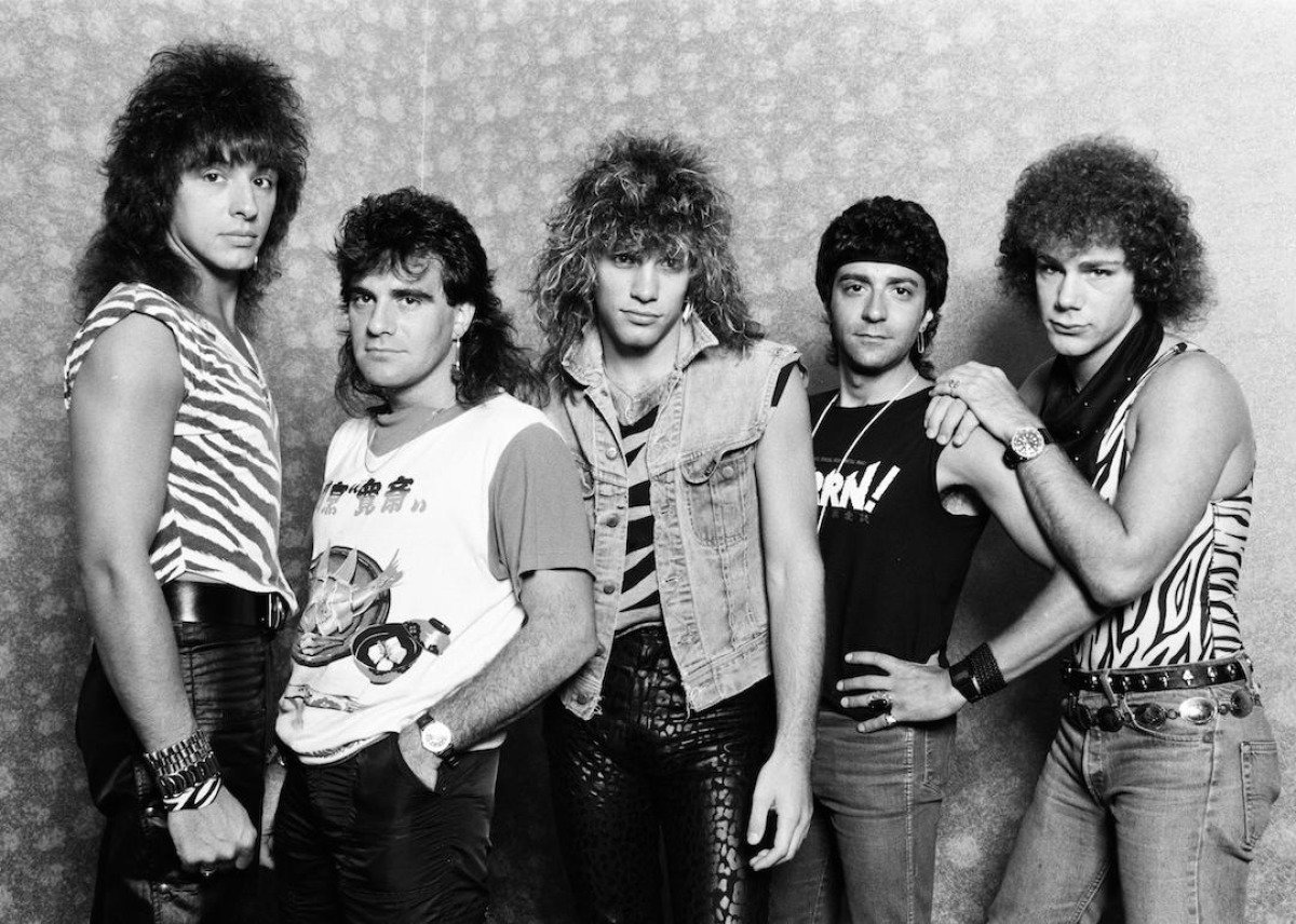 20 legendary '80s hits you've almost certainly performed at karaoke