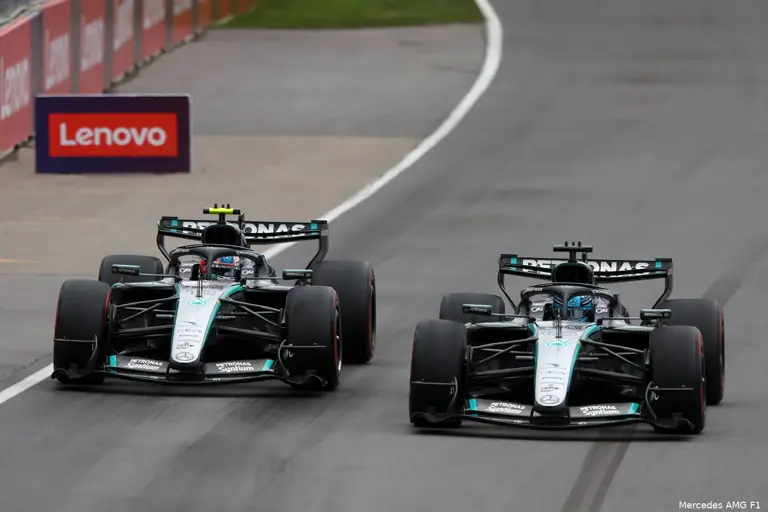 Steiner prijst "held" Wolff na fel Mercedes-duel: "Hij liet ze gewoon ...