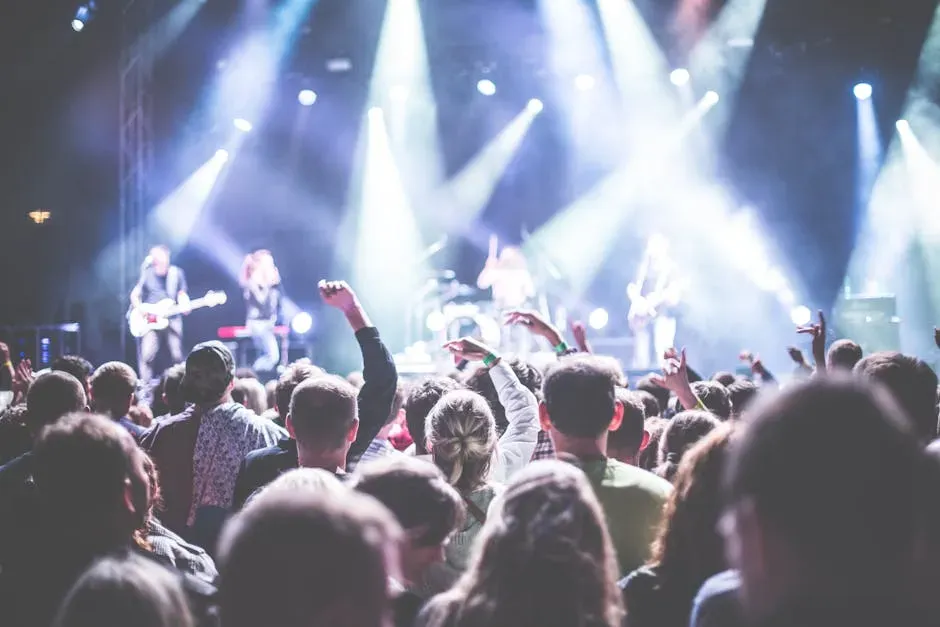 10 concert behaviors polite fans would never be caught doing