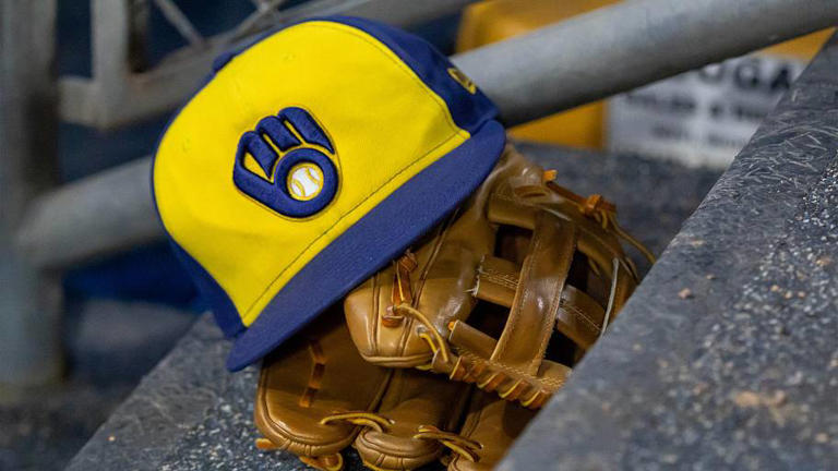 Brewers roll dice, take chance on 23-year-old Indy ball pitcher