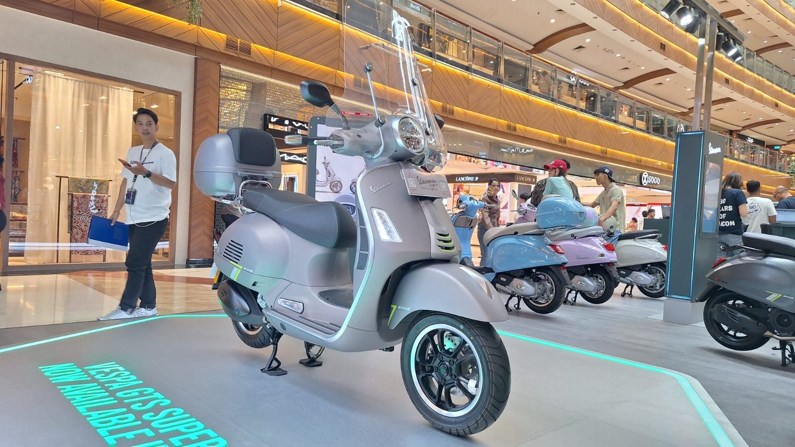 Baru tahu, ternyata Vespa matic cocoknya pakai bensin oktan segini
