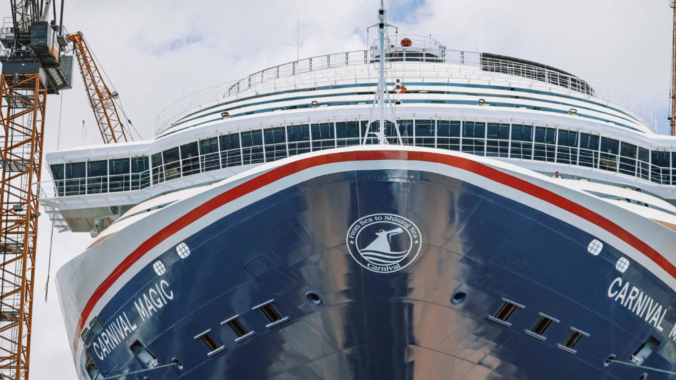 Carnival Cruise Line unveils updates, new bow crest for Carnival Magic