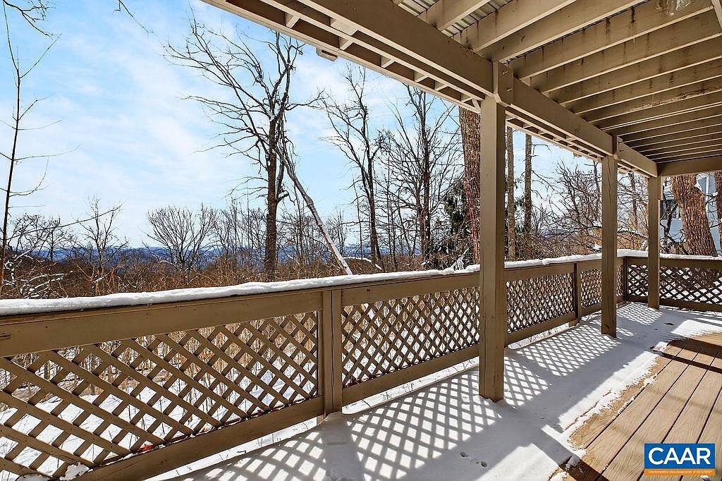 Stylish 1981 chalet in Wintergreen Resort, Virginia, with mountain ...