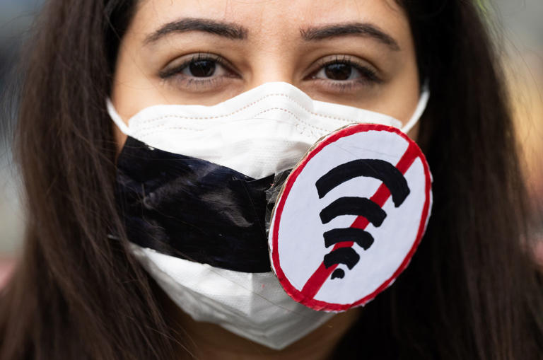 Iran partially lifts longest internet shutdown in history, data shows