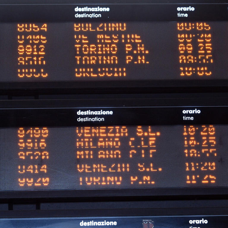 Treni in tilt sulla linea AV Bologna-Milano: ritardi fino a 2 ore