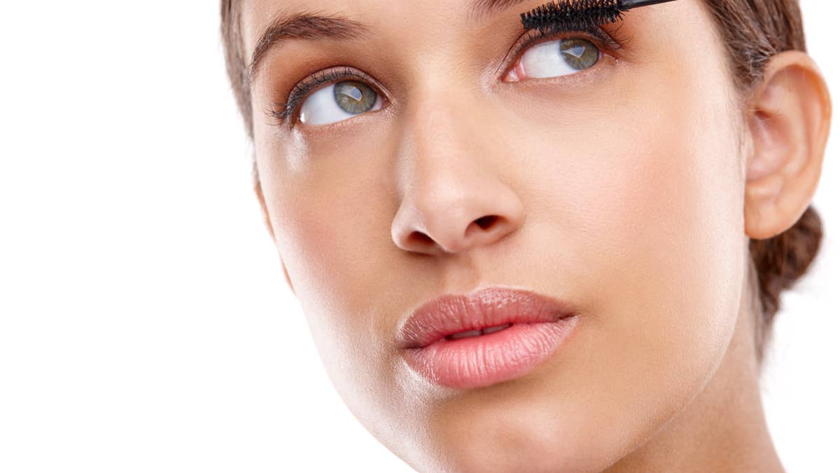 Discover a pro makeup artist's essential mascara trick for flawless ...