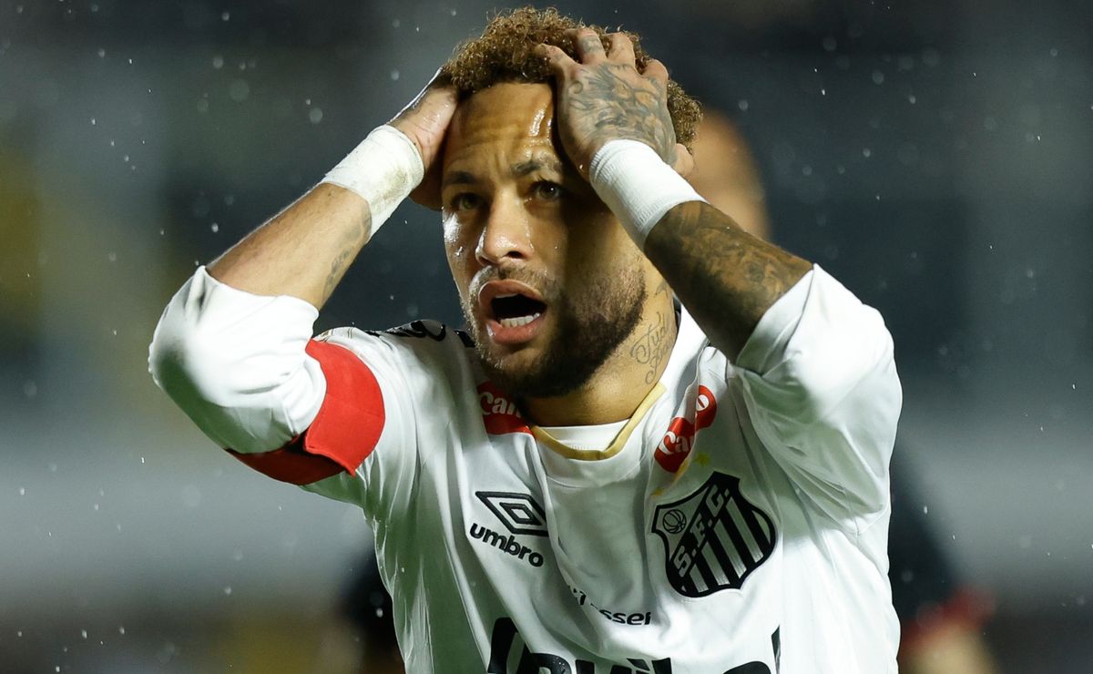 Neymar Jr. suffers Grade 2 calf injury with Brazil, missing the ...