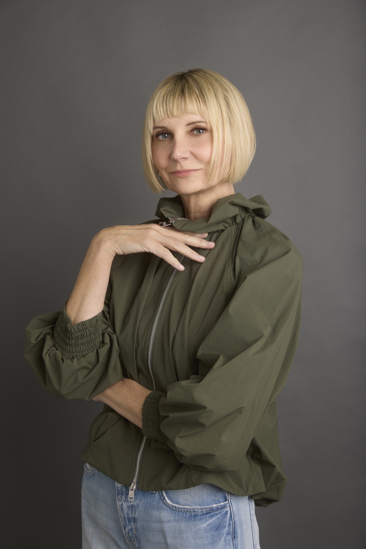 The 'Four Seasons' co-star Kerri Kenney-Silver had a role model—her dad ...