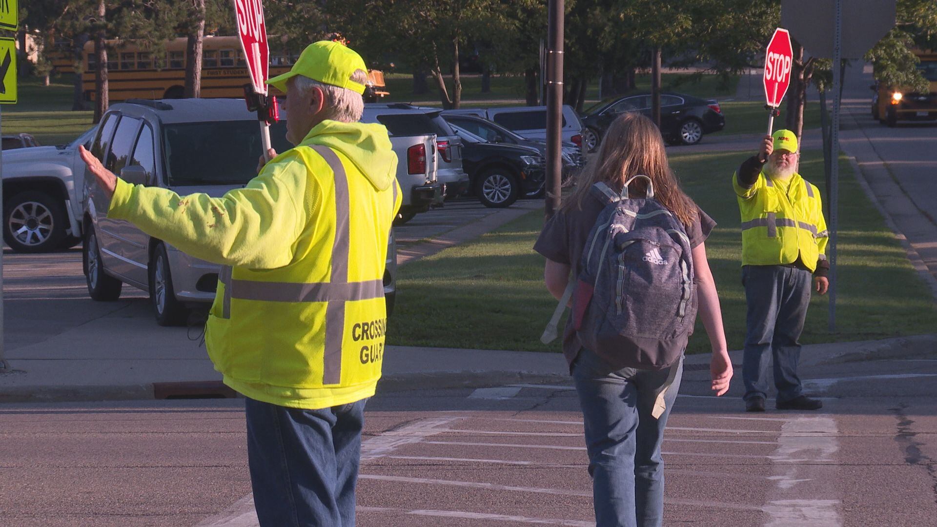 Wausau committee advances proposal to move crossing guard program back ...