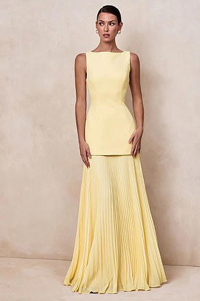 What not to wear at the races: Stylist reveals where midlife women go wrong