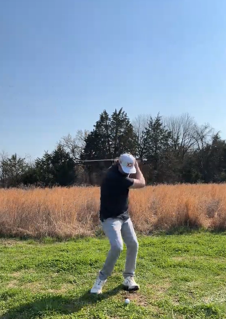 Can you hit while dancing?