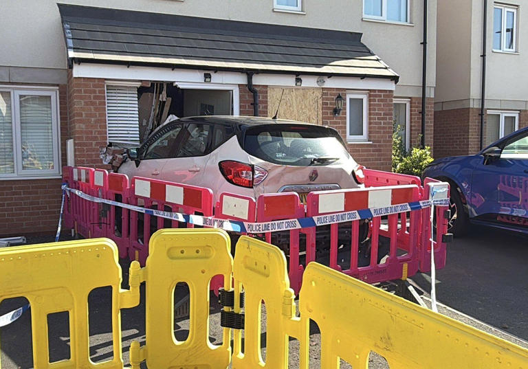 Hartlepool detectives appeal for information after Renault car collides ...