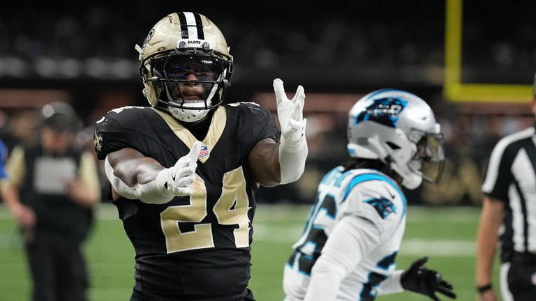 Saints' Taysom Hill replacement is painfully obvious (and already on ...