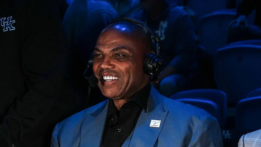 Charles Barkley joins fans in mocking Cavaliers at every opportunity