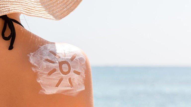 Mélanome : ces 4 idées reçues sur le soleil qui mettent votre peau en ...