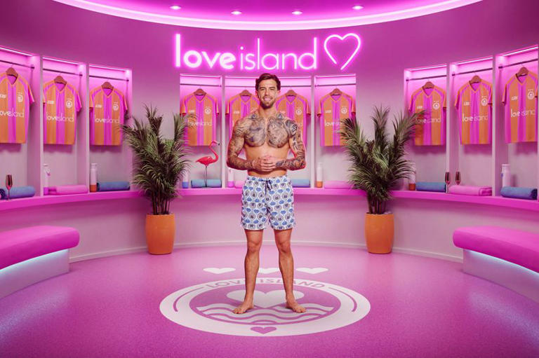 Lincolnshire West End star joins Love Island 2026 line-up as six boys ...