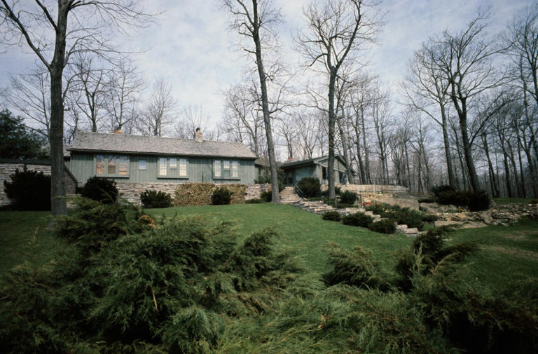 Trump to make rare trip to Camp David as Iran tensions rise over US strikes