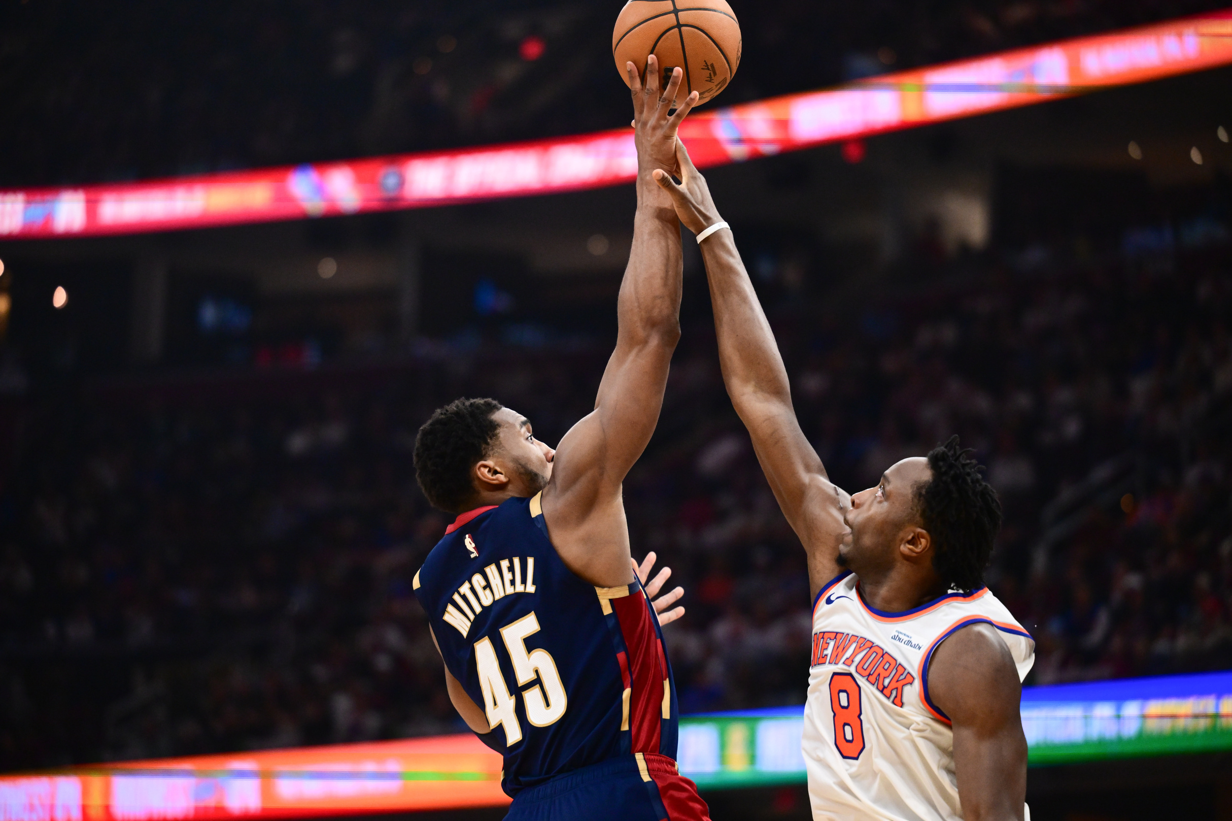 Mitchell, Harden express desire to remain with Cavs