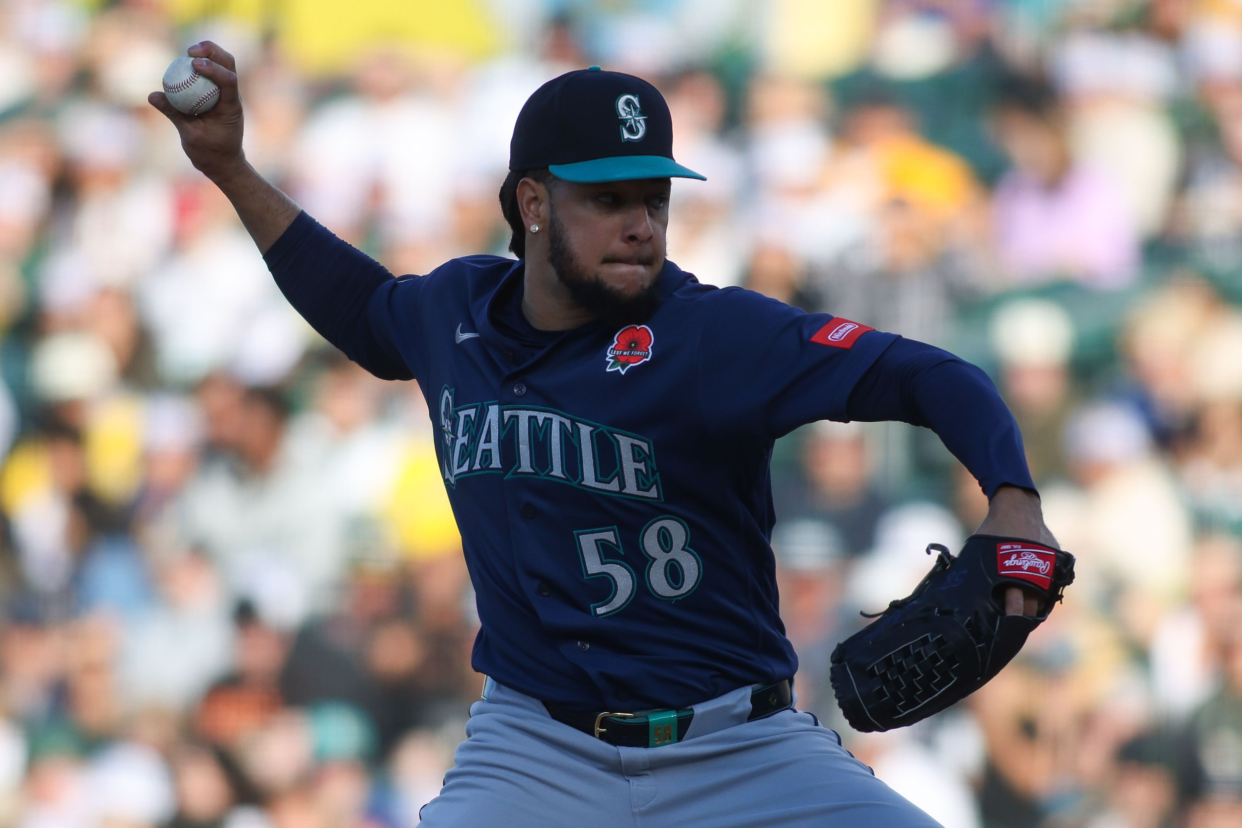 Luis Castillo showed frustration after getting pulled from his start ...