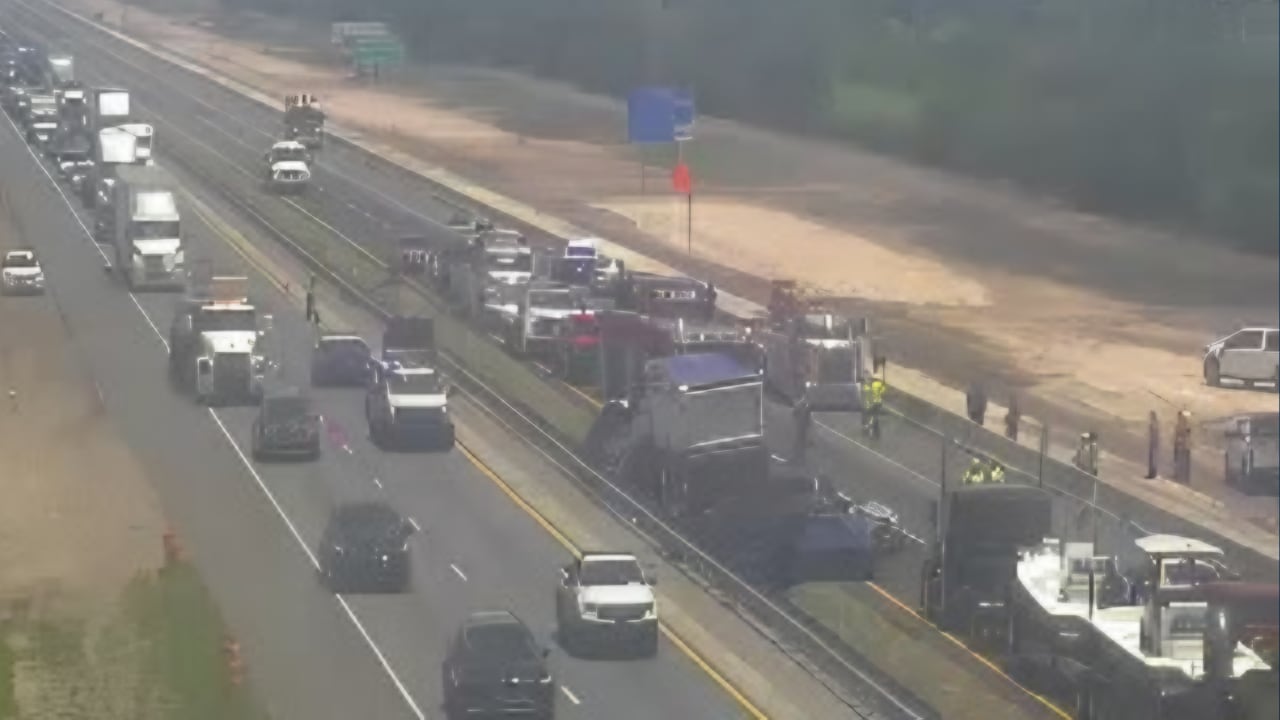 Major multi-vehicle crash involving dump truck shuts down northbound ...