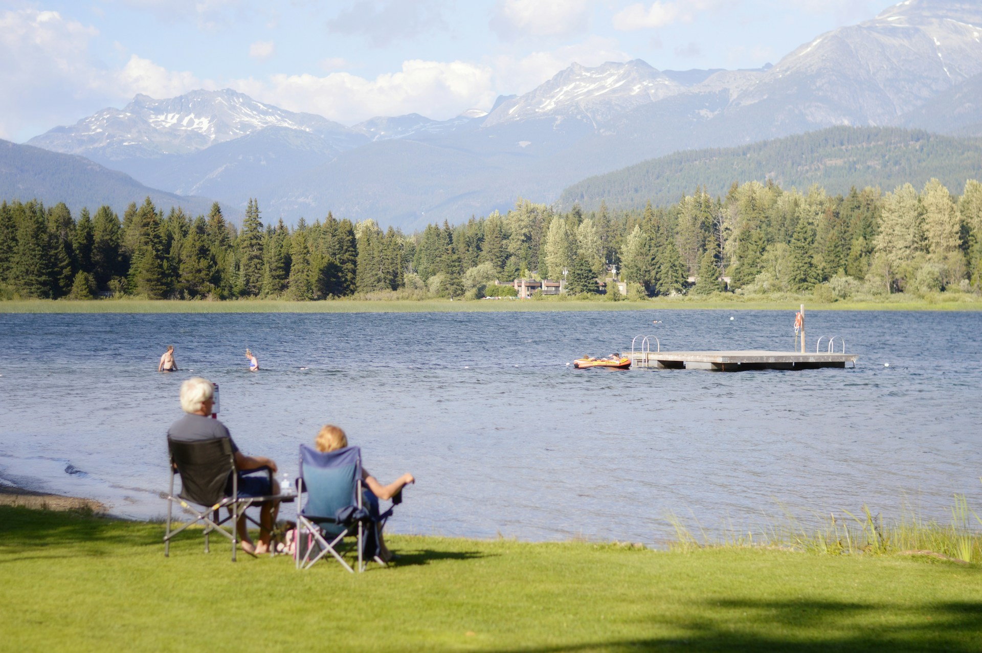 Your OAS is based on how long you lived in Canada. Here’s the 40-year math