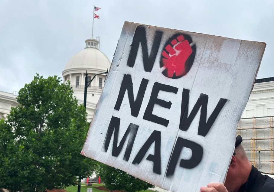 Federal court temporarily blocks Alabama plan for new congressional ...