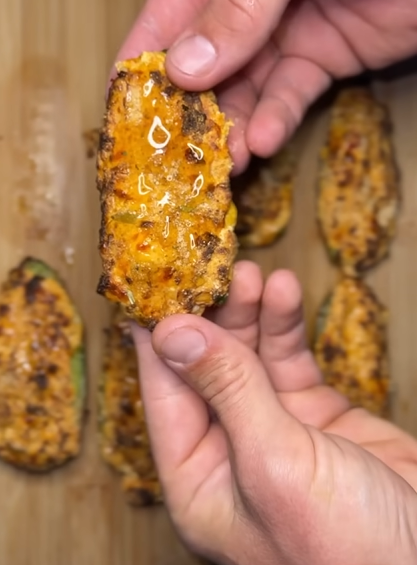 This jalapeño popper chicken potato blew me away 😩🔥 (455 cals, 38g ...