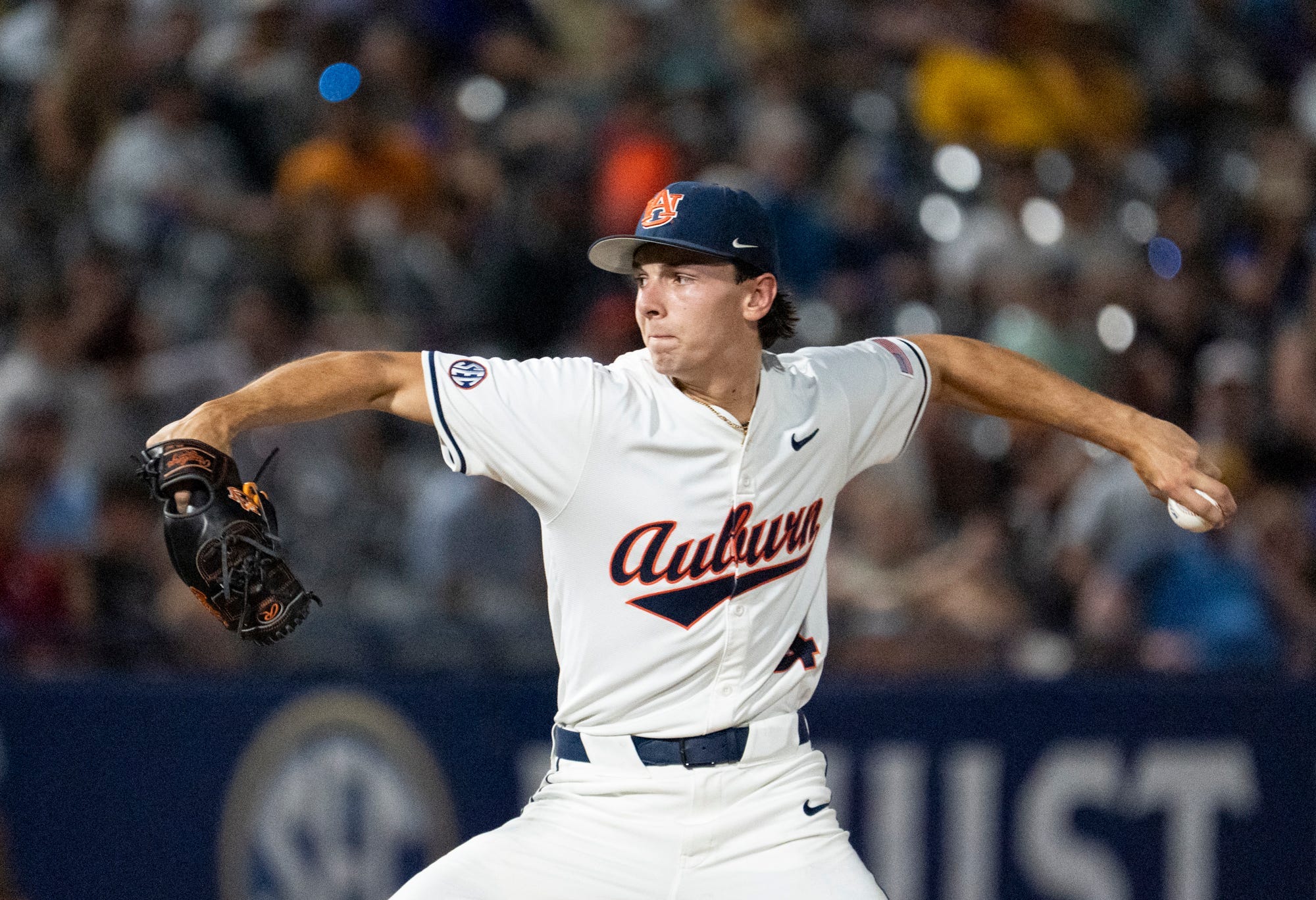 Is Auburn baseball the favorite to win the 2026 Auburn Regional?