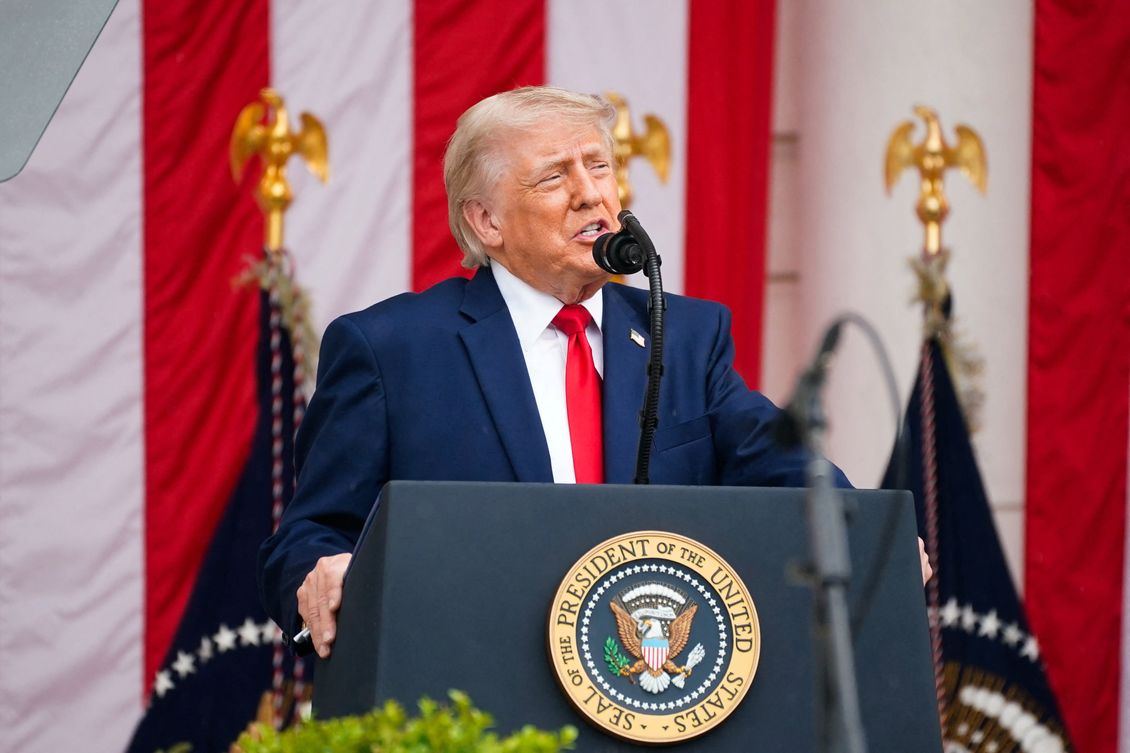 Trump to have physical check-up amid ailment scrutiny in third visit to ...