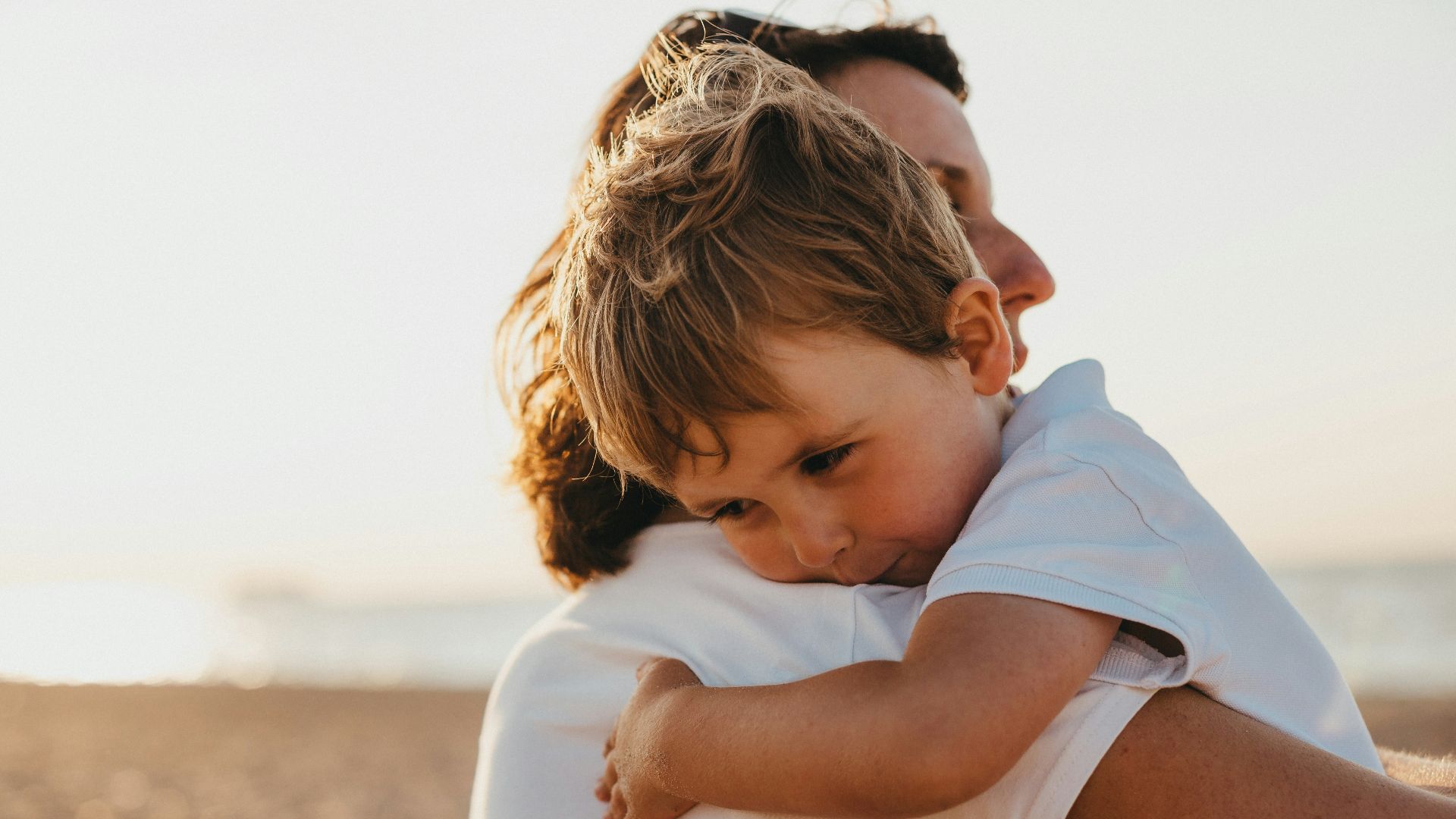 20 signs you were the adult in your family before you were old enough ...