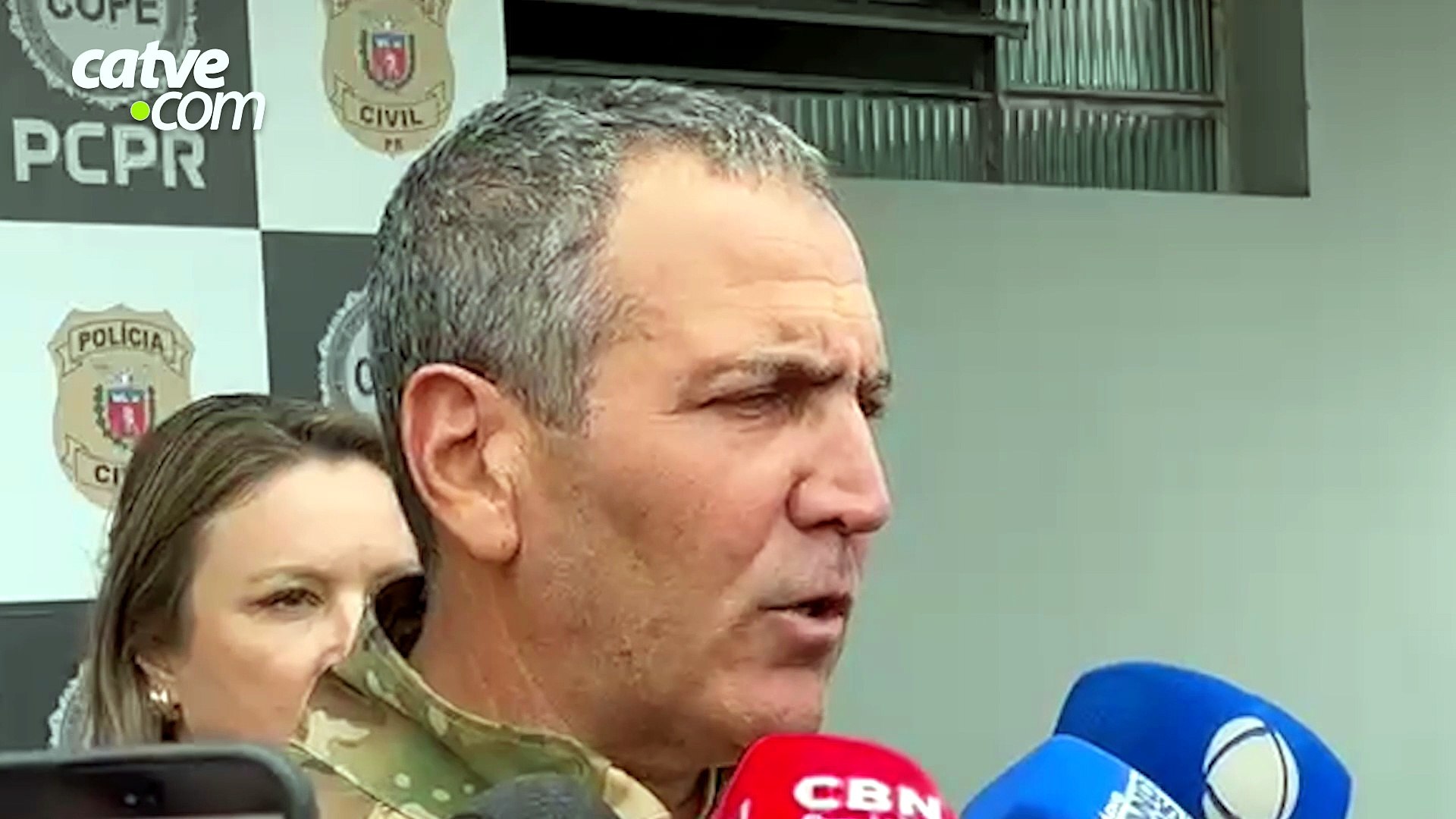 Polícia descobre infiltrada em delegacia e desmonta plano do Comando ...