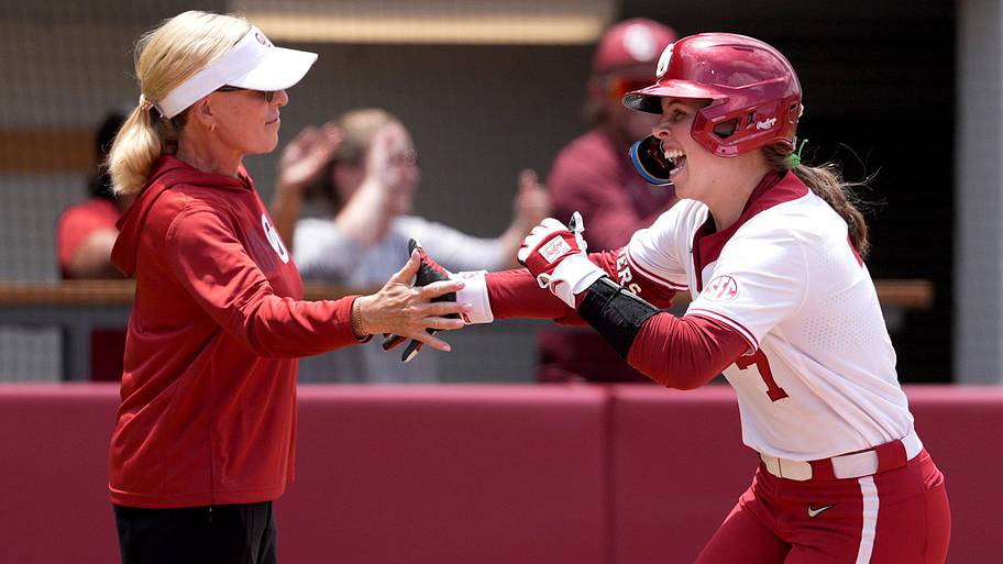 Kasidi Pickering has Oklahoma fans panicking about another transfer ...