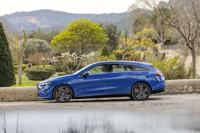 Mercedes CLA Shooting Brake EQ: test drive della station wagon ...