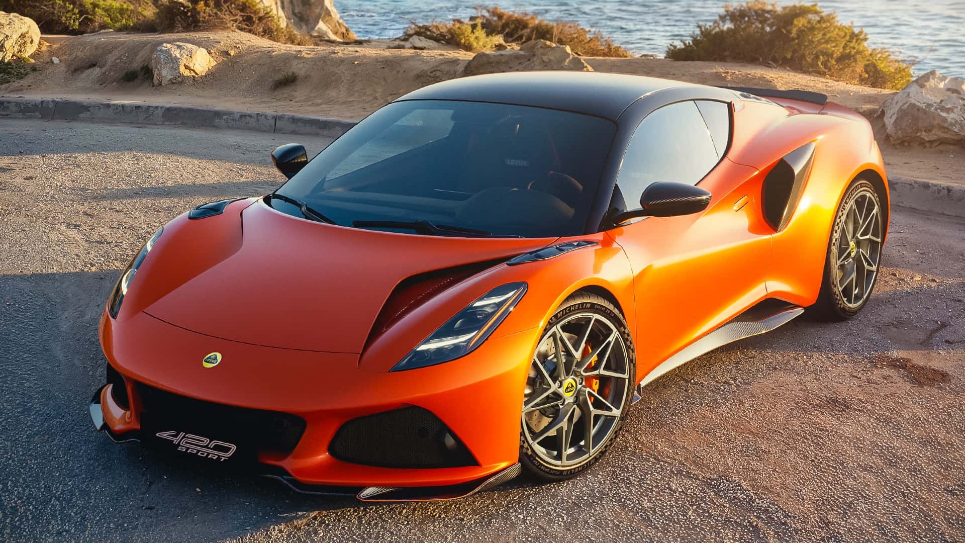 Lotus Emira 420 Sport (2026) : plus légère et plus puissante